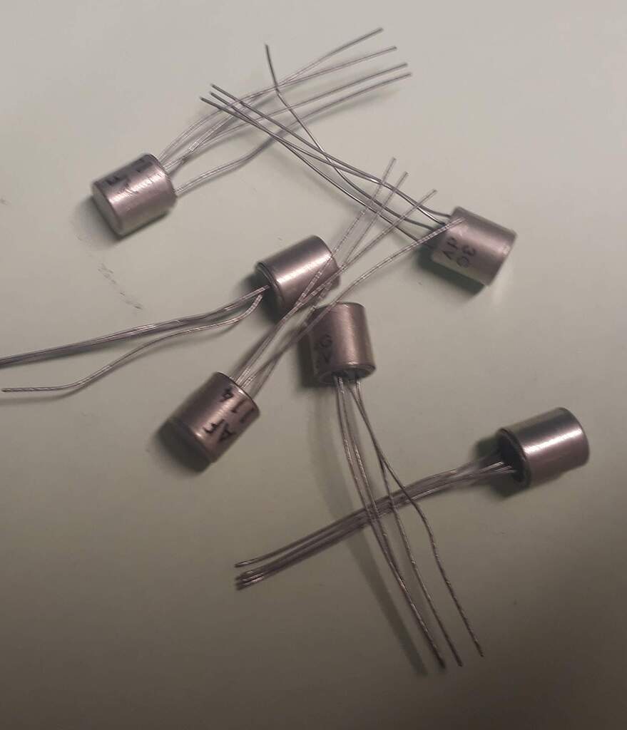 Transistors Germanium AF114, ADZ11, 12, AD149, OC 44, 45, 47, 70, 72 ...