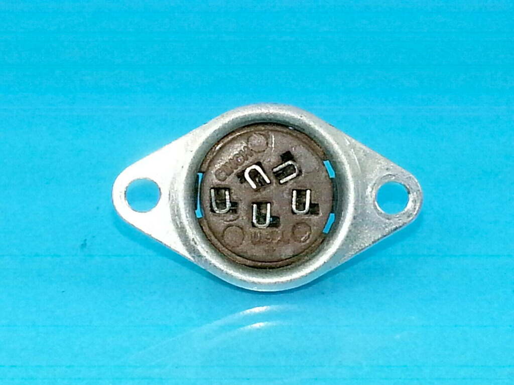 Recherche Nuvistor 5 pins socket (6CW4) - Troc - Forum Retrotechnique