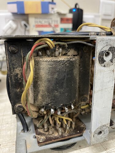 Recherche transfo alimentation Philips BF 373A - Troc - Forum ...