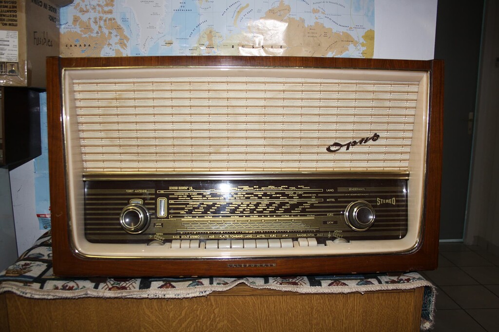 Telefunken opus 2004 - Technique - Forum Retrotechnique