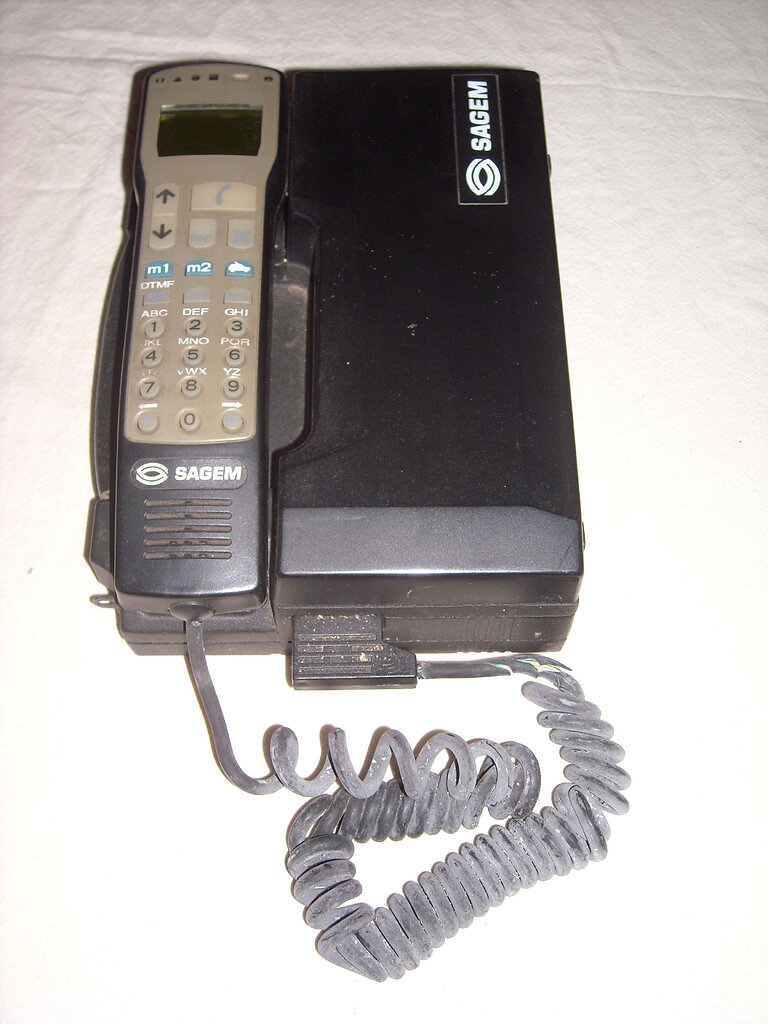 Début de la téléphonie mobile SAGEM ER-2400 - Troc - Forum Retrotechnique