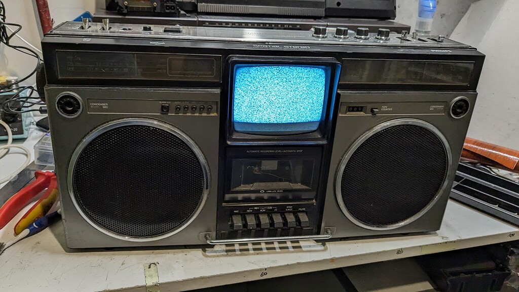 Boombox TV Philips Art 60 - Ajouter une entrée A/V - Télévision/vidéo ...