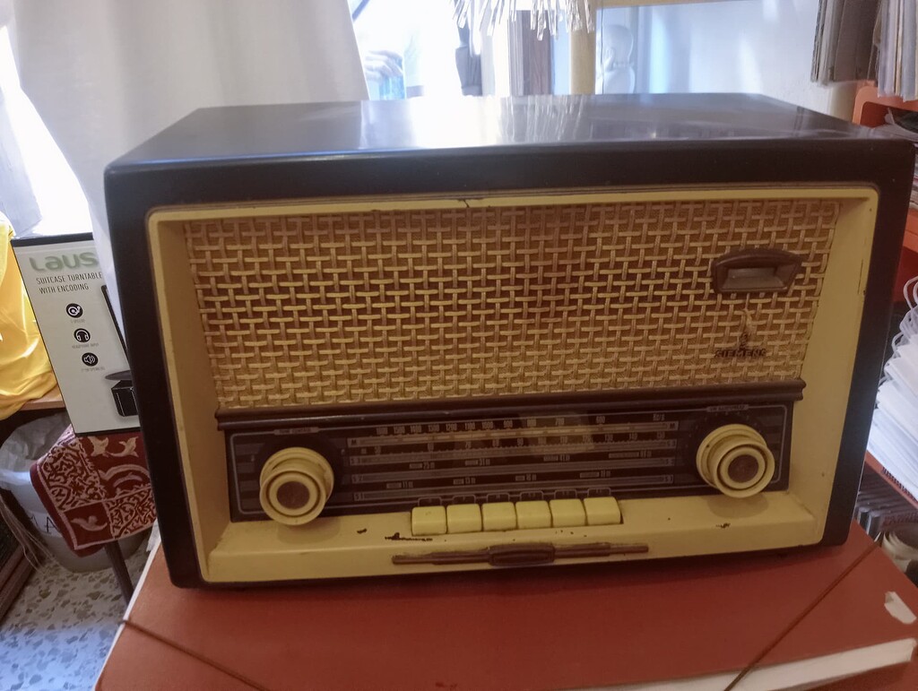Pourriez-vous m'aider à réparer mon poste de radio Siemens ...