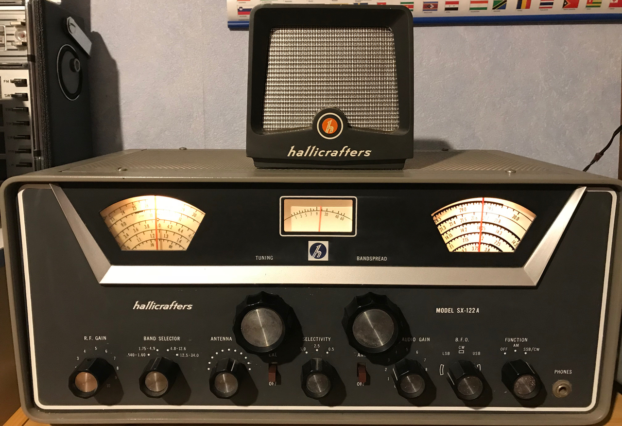 Hallicrafters SX 122 A (1962) - Modèles/marques - Forum Retrotechnique