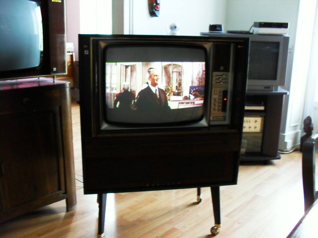 téléviseur console tvc5 radiola - Télévision/vidéo - Forum Retrotechnique