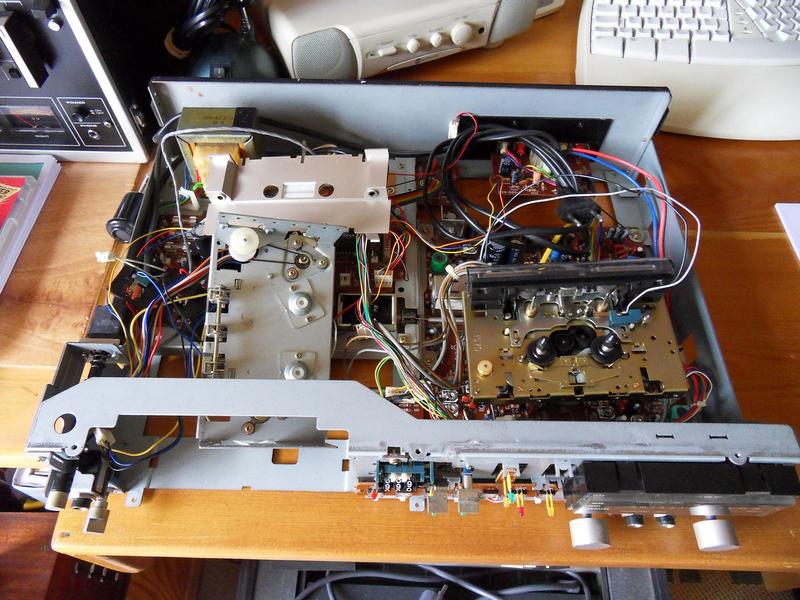 Schéma Dual C 828 platine cassette - Modèles/marques - Forum Retrotechnique