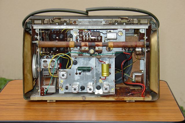 Premier Transistor - Salon - Forum Retrotechnique