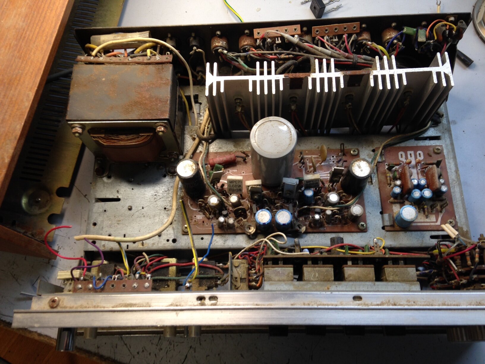 Ampli Sharp SM 511 H - Modèles/marques - Forum Retrotechnique
