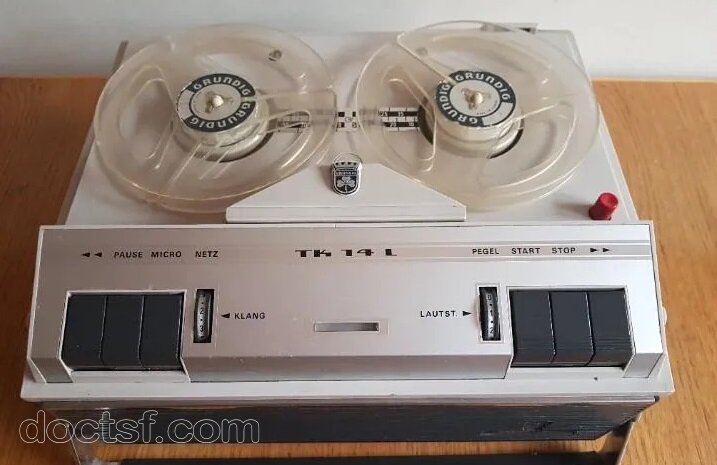 Magnétophone portable militaire Russe P-180-M! - Audio vintage/Hi-Fi ...