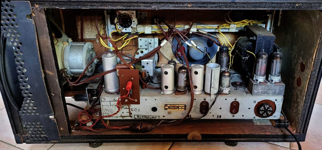 Chassis Philips BX600 A réimplanté? - Modèles/marques - Forum ...