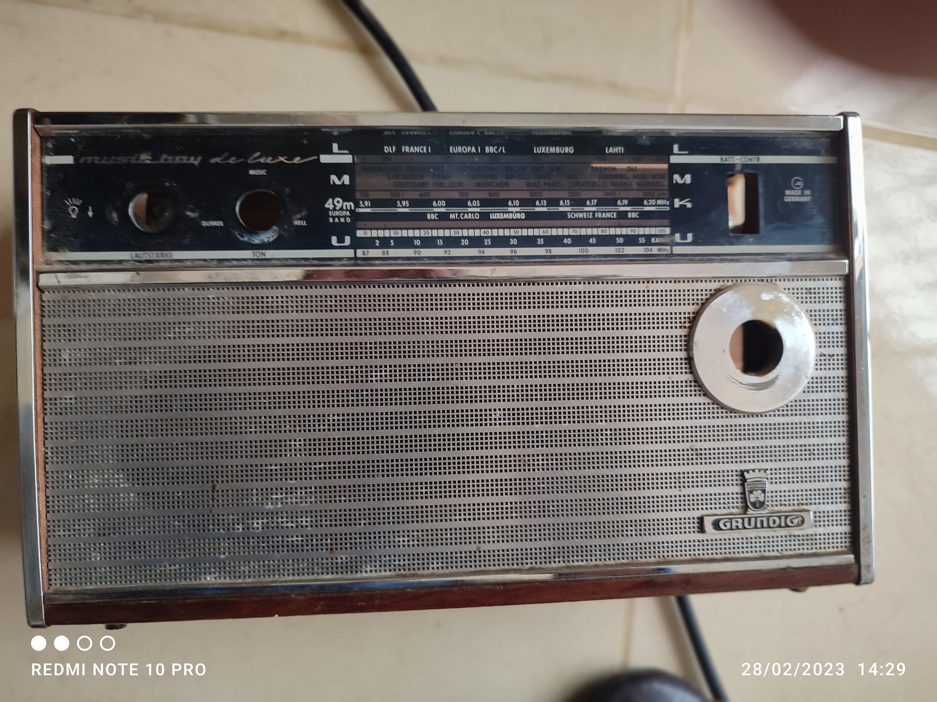 Branchement de transistors - Grundig Music Boy 205 De Luxe - Technique ...