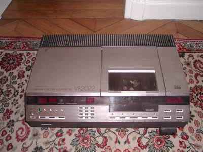 A donner magnétoscope PHILIPS V2000 modèle VR2022 - Troc - Forum ...