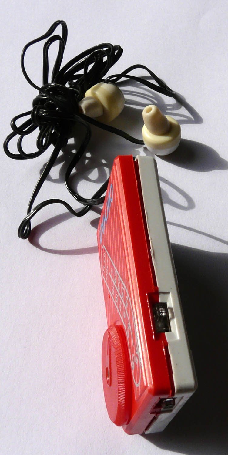 Un tout petit nouveau - Modèles/marques - Forum Retrotechnique