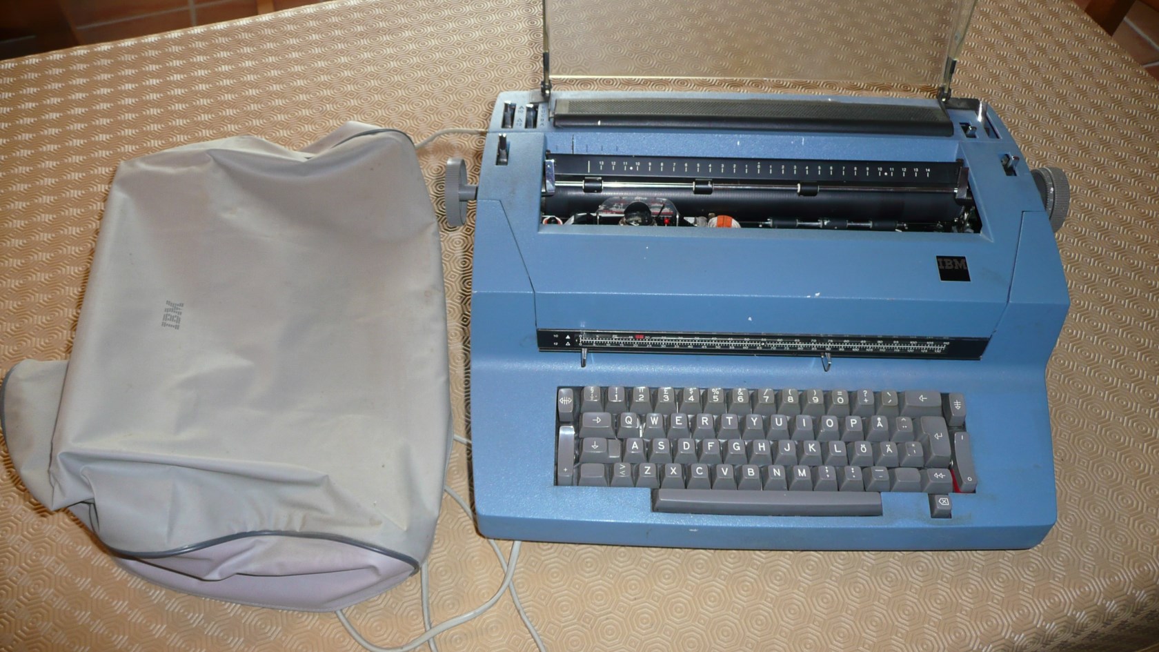 Machine a écrire IBM - Troc - Forum Retrotechnique