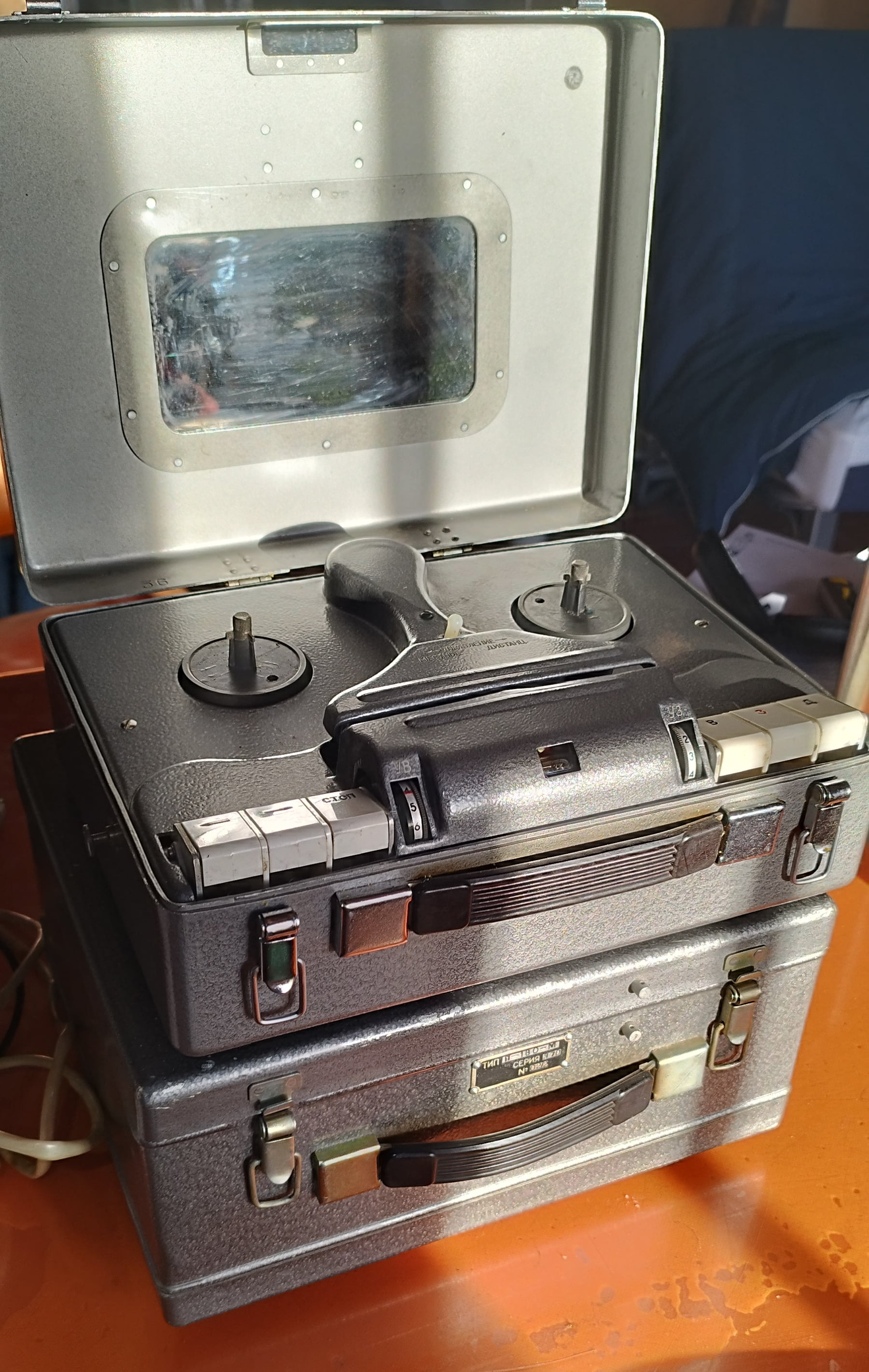 Magnétophone portable militaire Russe P-180-M! - Audio vintage/Hi-Fi ...