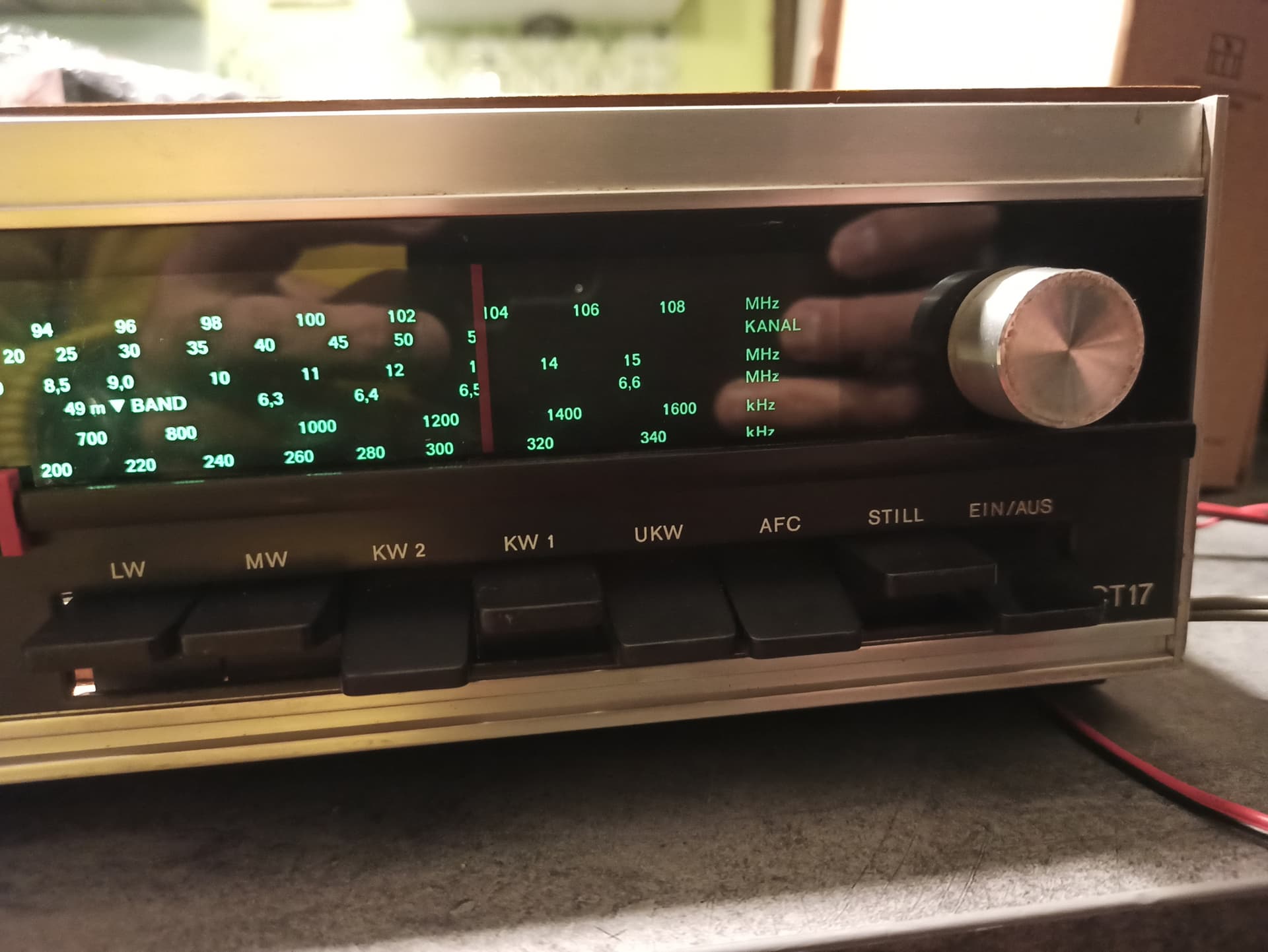 Recherche ampoules pour Tuner DUAL CT17 - Technique - Forum Retrotechnique