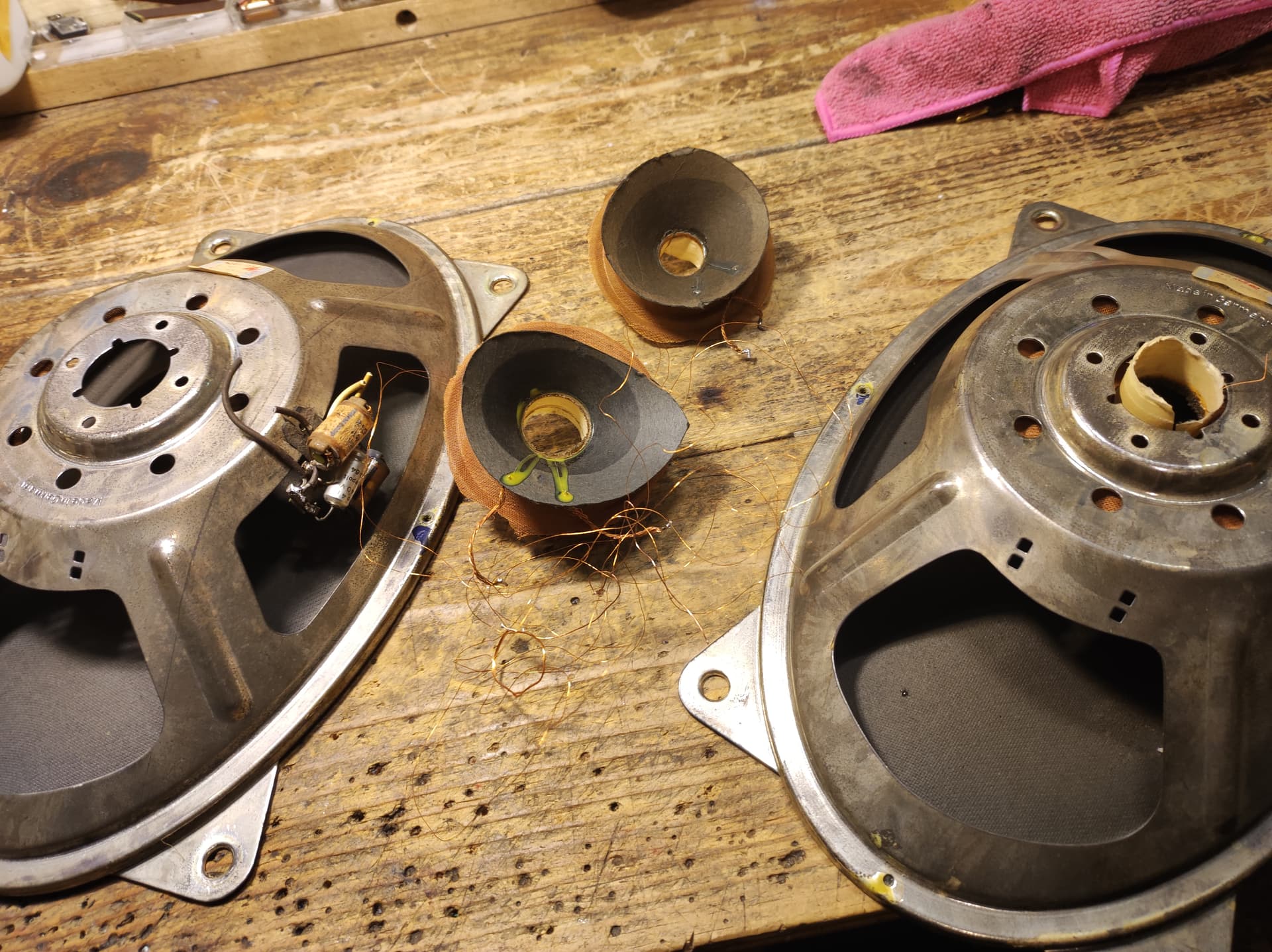 Haut-parleur qui grésille, solution? - Technique - Forum Retrotechnique