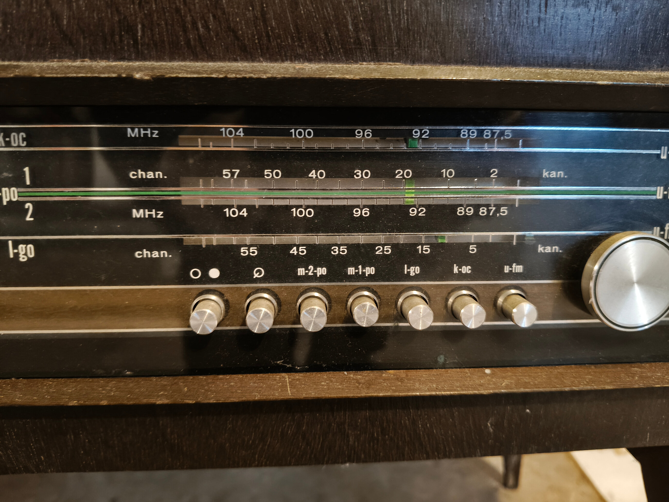 Schéma philips 22 RF 684 /81 - Modèles/marques - Forum Retrotechnique