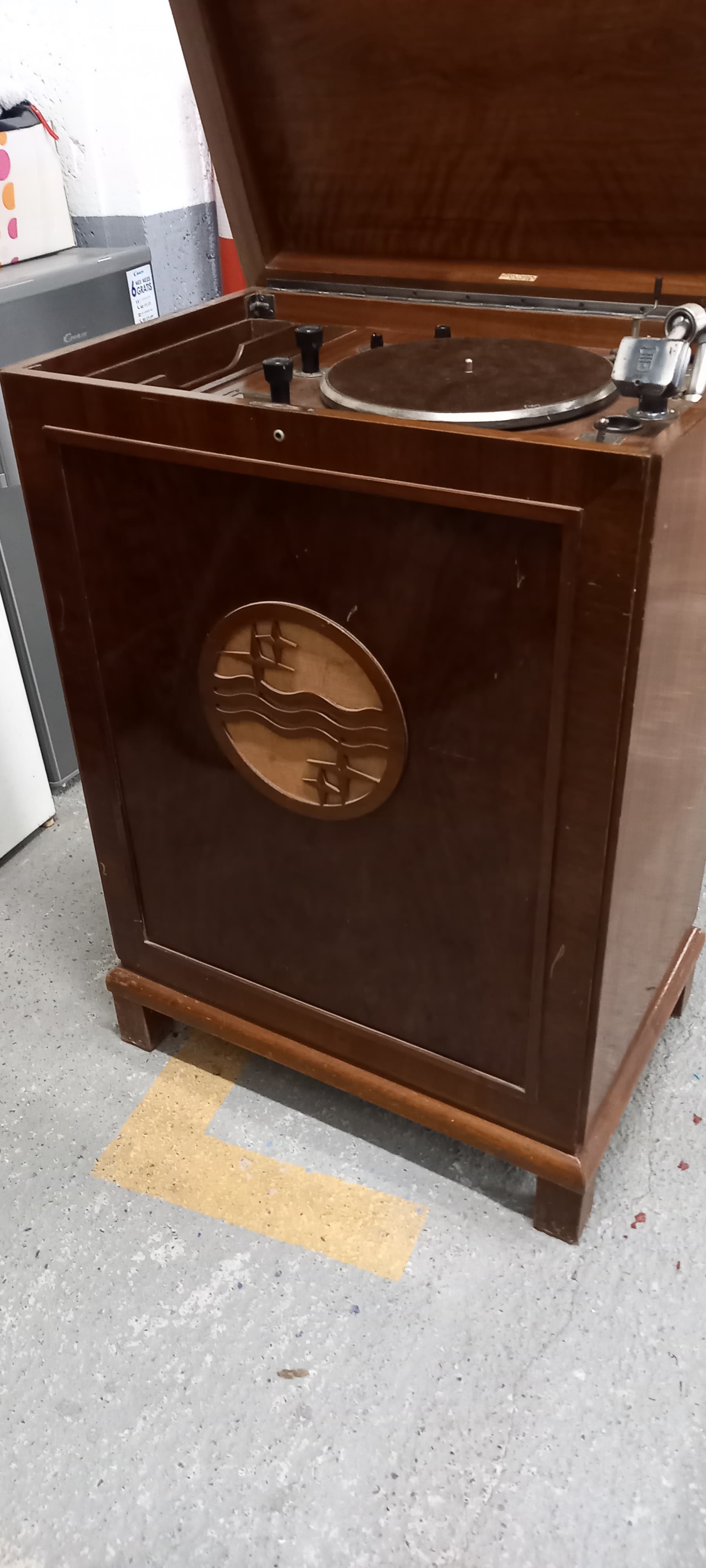 Cherche Radio-phono Philips 2811 ou 770A - Troc - Forum Retrotechnique